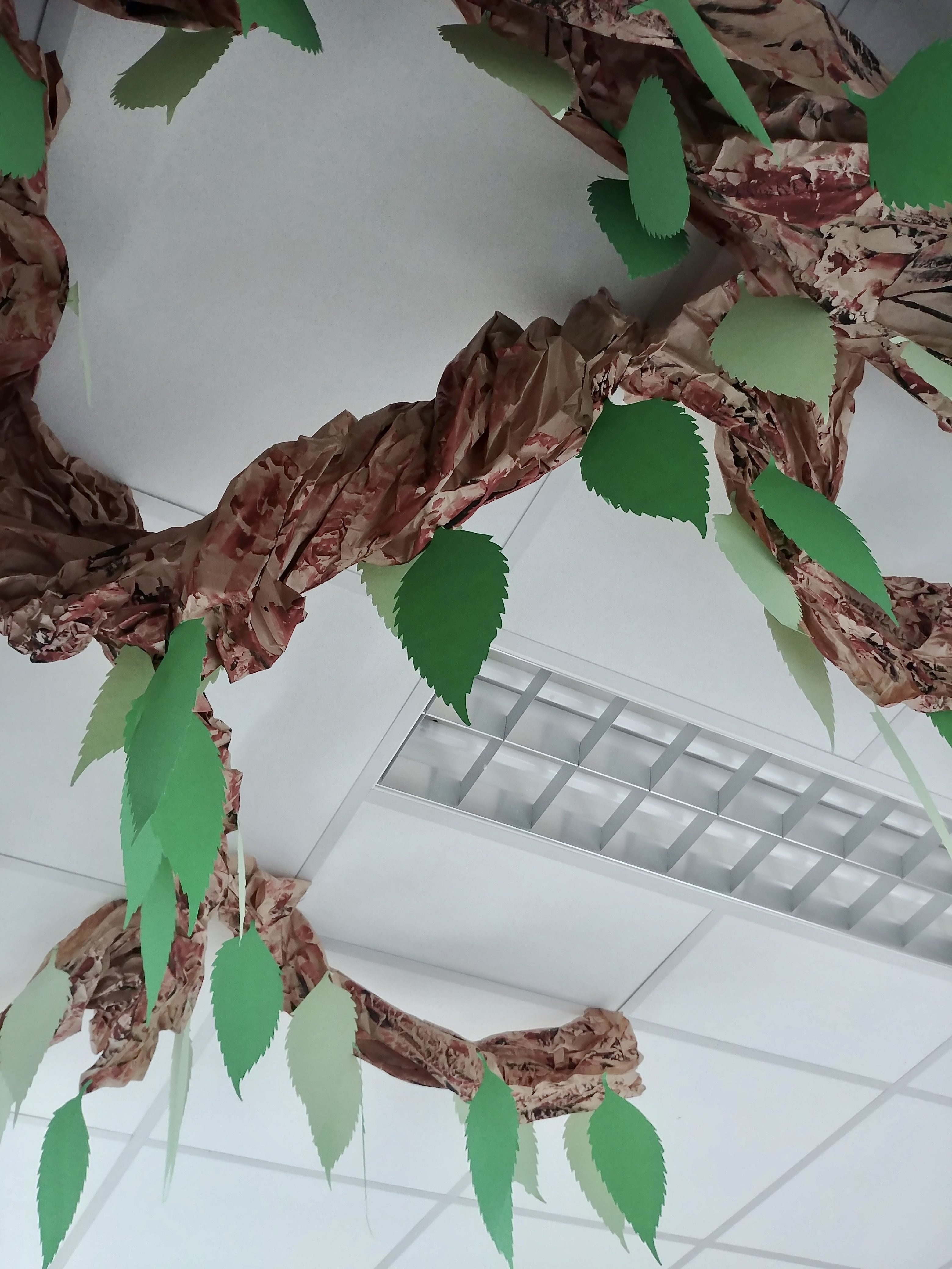 détails de l'arbre en papier - La Bande à Baudelaire